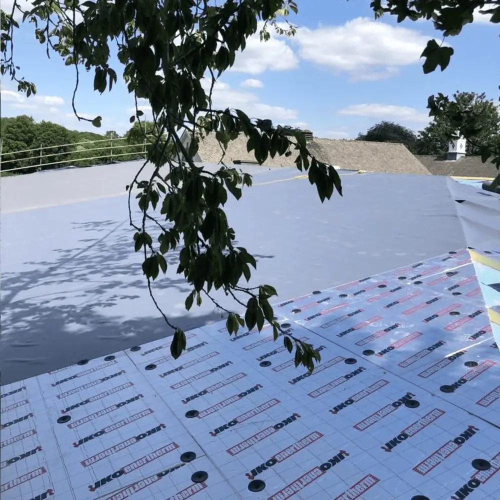 St Mary & St Giles Junior School, Milton Keynes – IKO Armourplan P ...